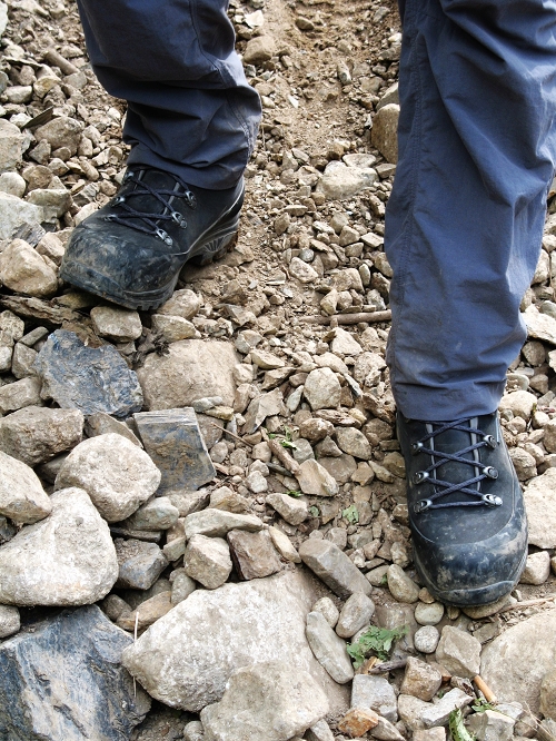 LOWA Tibet 登山鞋测评